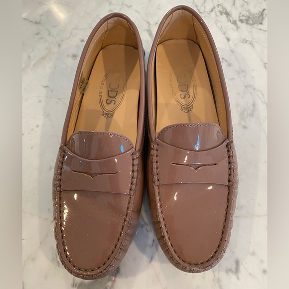 Tod's | Shoes | Tods Round Toe Penny Loafer In Blush Pink Patent Size ...